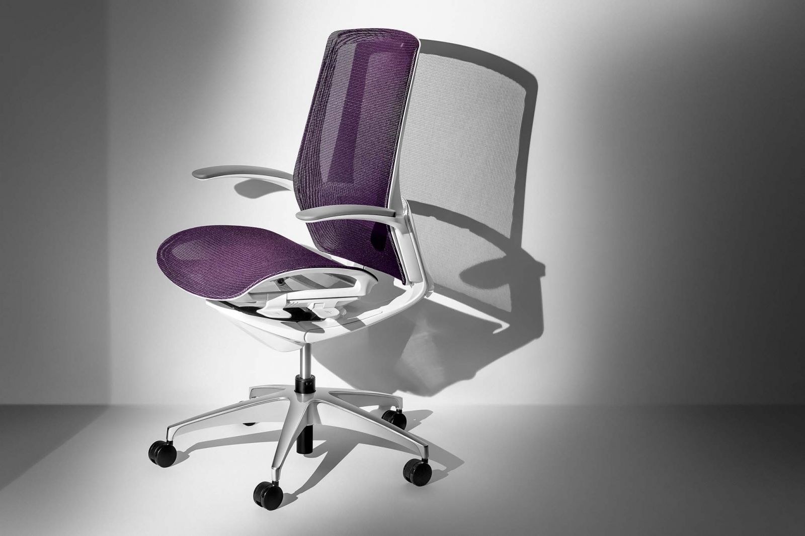 Okamura and Italdesign to unveil new "Finora" office chair · Italdesign